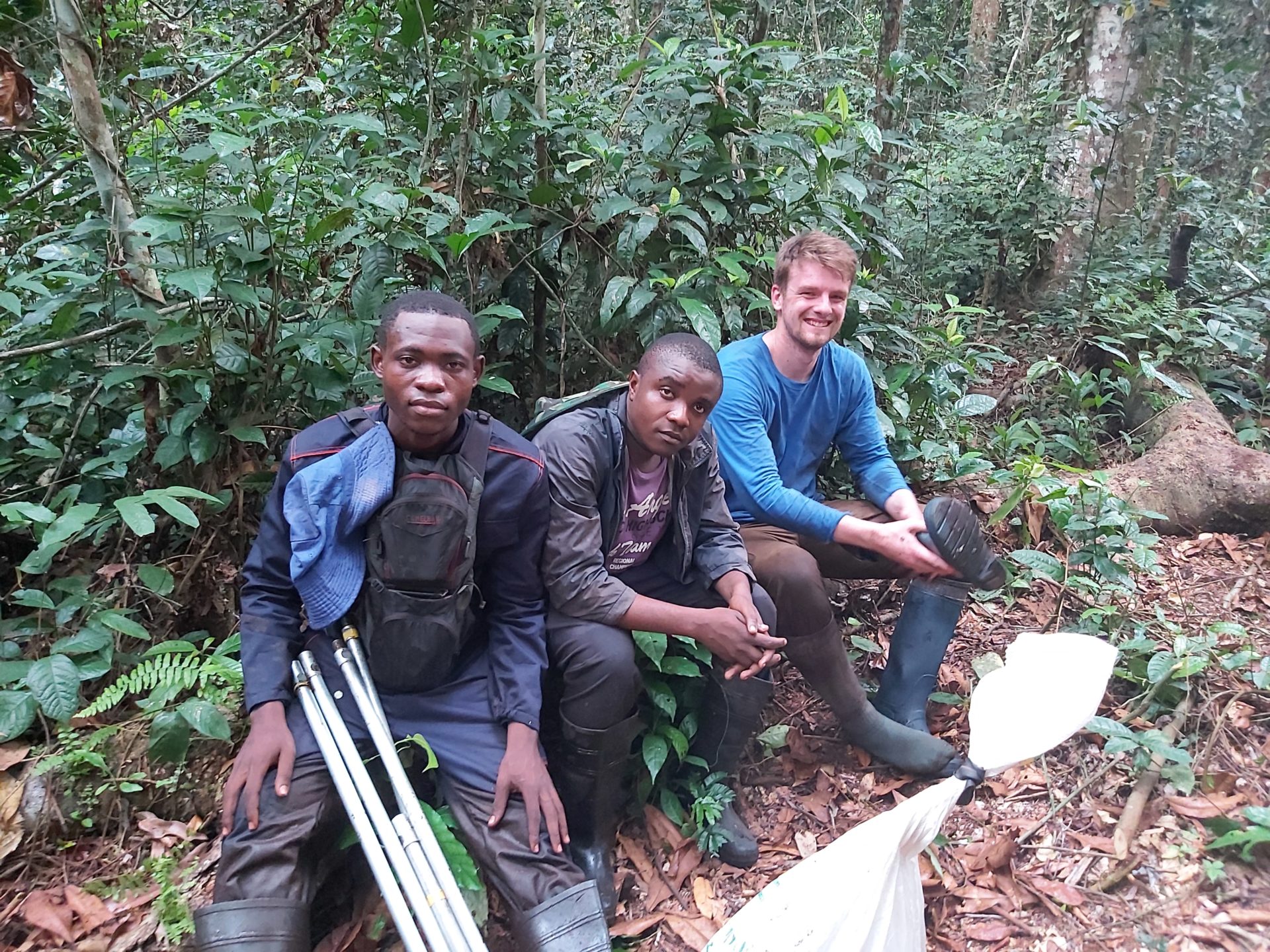 Fieldwork in pictures: Coring peat in Cuvette Department, RoC - CongoPeat